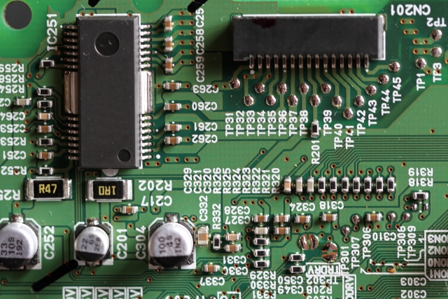 POP（Package On Package、パッケージ・オン・パッケージ）とは | プリント基板のレイアウト設計なう！